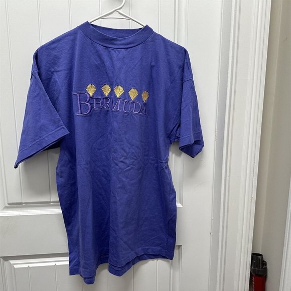 Davison's Bermuda | Shirts | Vintage Davisons Of Bermuda T Shirt Mock ...